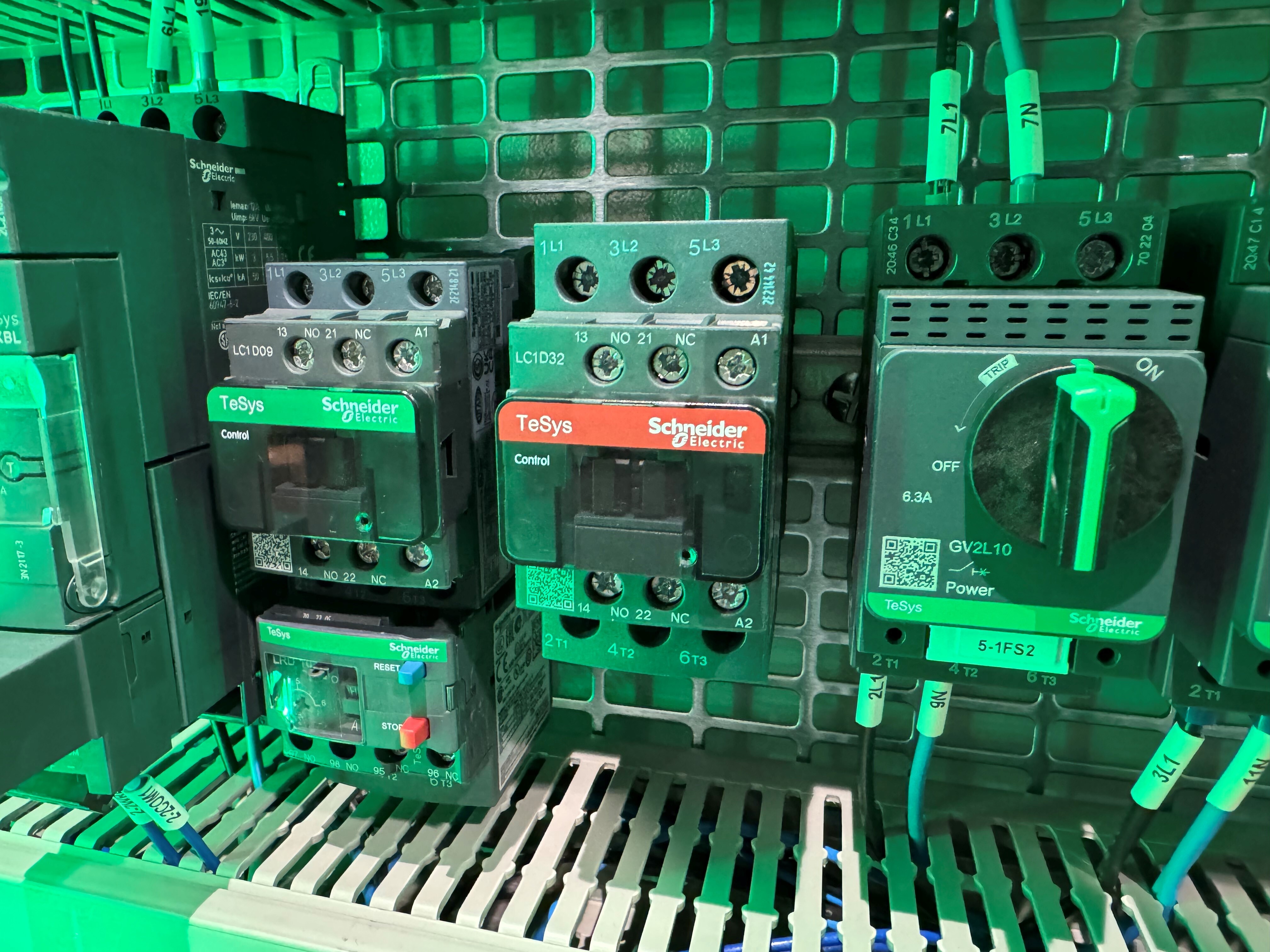Schneider Electric - 'Safety' Contactors | AJ Hurst
